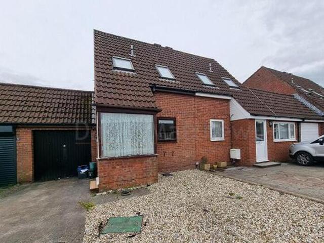2 Bedroom Semi detached House For Sale In Barry