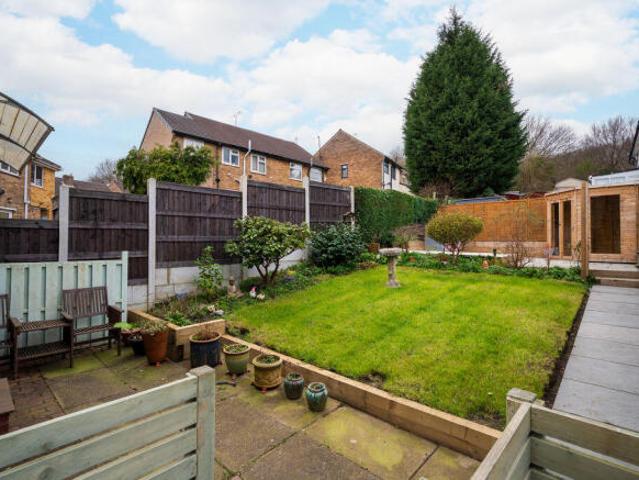 2 bedroom semi detached house for sale in Beacon Close, Sheffield, S9