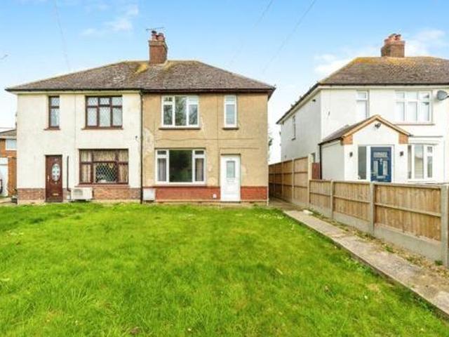 2 Bedroom Semi detached House For Sale In Bedford, Bedfordshire