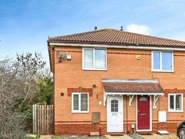 2 Bedroom Semi detached House For Sale In Bedford, Bedfordshire