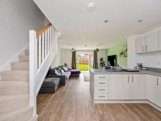 2 bedroom semi detached house for sale in Begonia Gate, Worthing, BN13