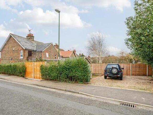 2 Bedroom Semi detached House For Sale In Billingshurst