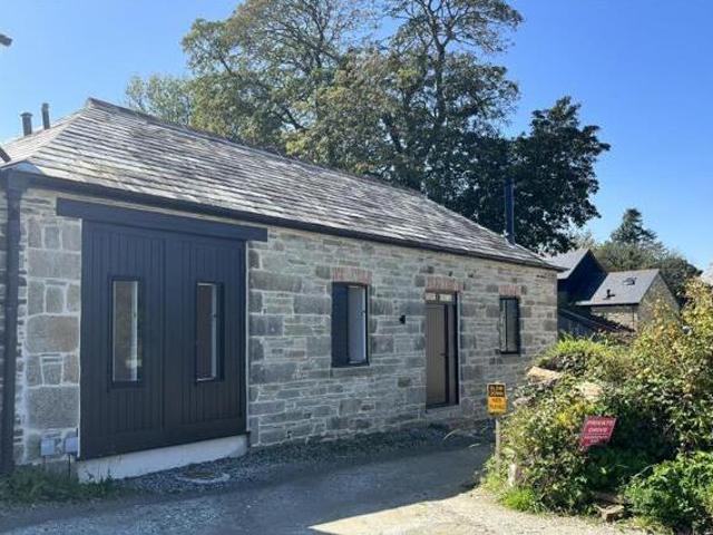 2 Bedroom Semi detached House For Sale In Bodmin, Cornwall