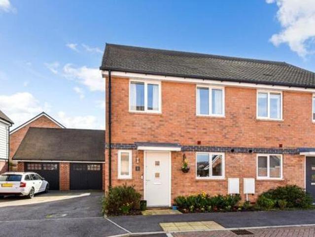 2 Bedroom Semi detached House For Sale In Bordon