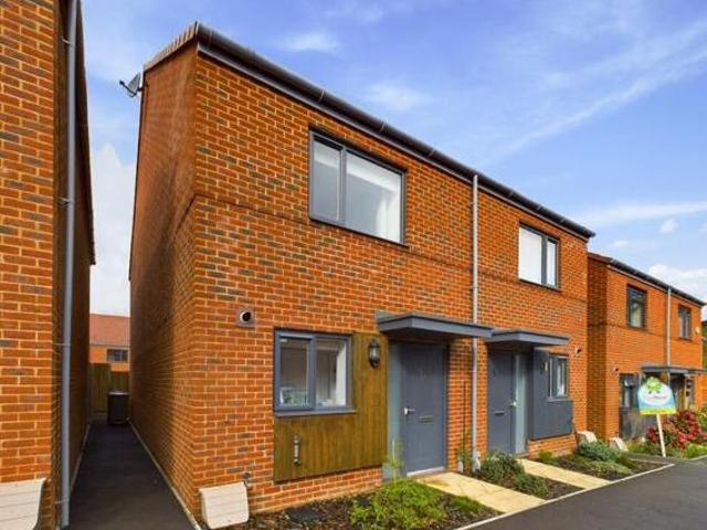 2 Bedroom Semi detached House For Sale In Bordon, Hampshire