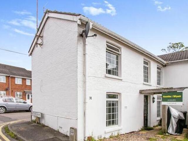 2 Bedroom Semi detached House For Sale In Bournemouth
