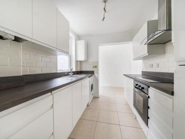 2 bedroom semi detached house for sale in Bower Street, Bedford, MK40