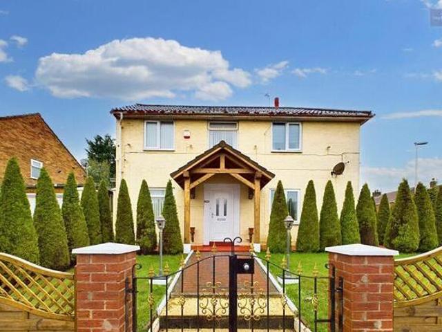 2 Bedroom Semi detached House For Sale In Blackpool