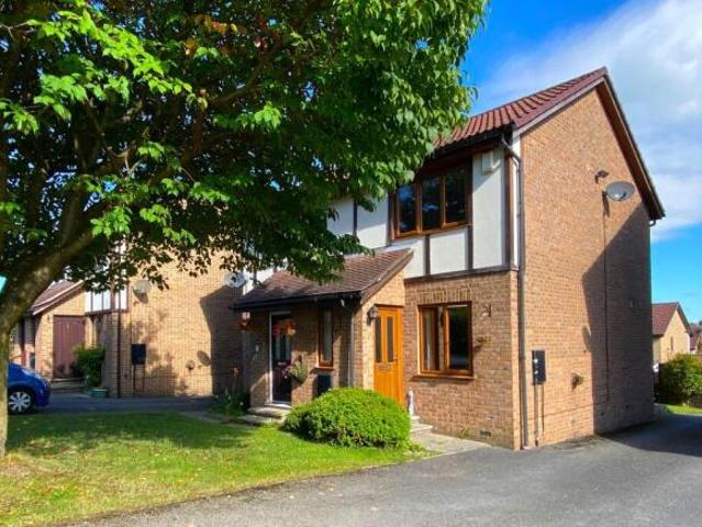 2 bedroom semi detached house for sale in Bluebell Meadow, Harrogate, HG3