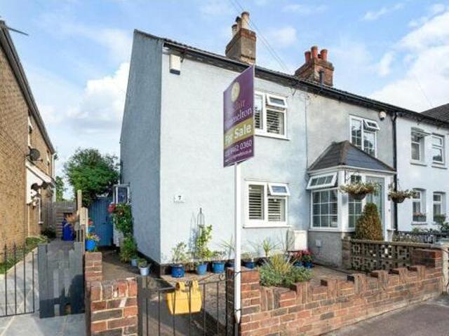 2 Bedroom Semi detached House For Sale In Bromley, Kent