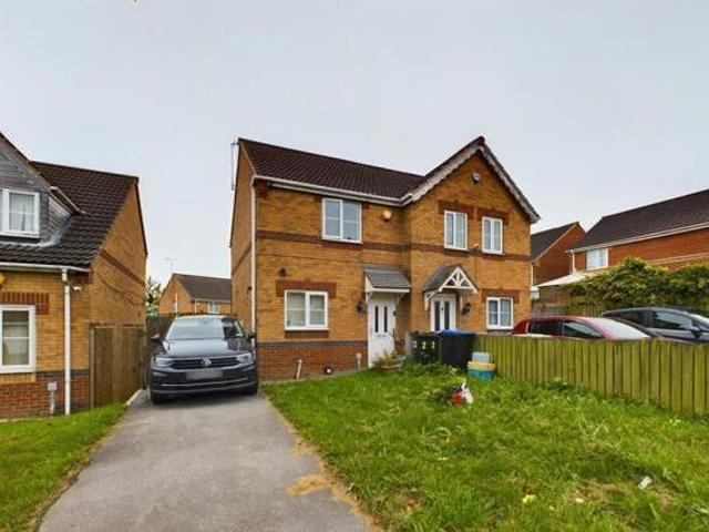 2 Bedroom Semi detached House For Sale In Bradford, West Yorkshire
