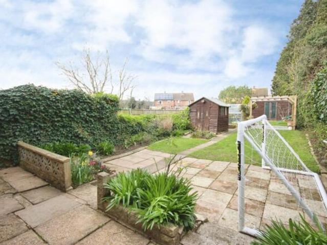 2 bedroom semi detached house for sale in Briar Close, Leamington Spa, Warwickshire, CV32