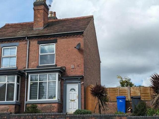 2 Bedroom Semi detached House For Sale In Burton on trent, Staffordshire
