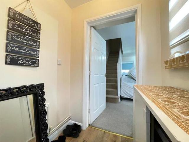 2 bedroom semi detached house for sale in Burdock Close, Hamilton, Leicester, LE5
