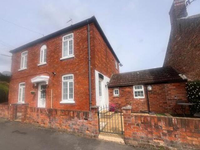 2 Bedroom Semi detached House For Sale In Burgh Le Marsh