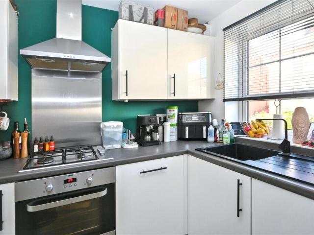 2 bedroom semi detached house for sale in Campbell Drive, Eastbourne, BN22