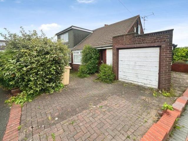 2 bedroom semi detached house for sale in Castlecroft Avenue, Bolton, BL6