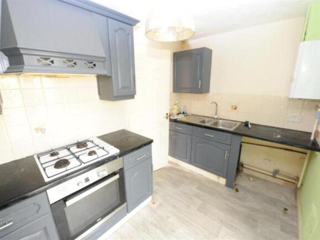 2 bedroom semi detached house for sale in Cavendish Road, Idle, Bradford, BD10