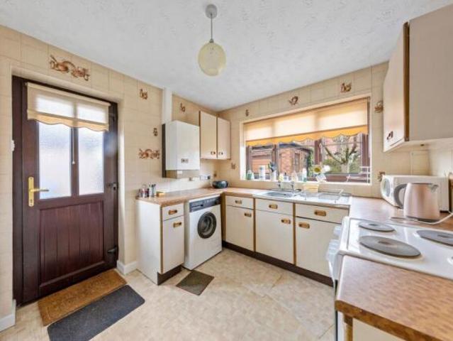 2 bedroom semi detached house for sale in Chapel Lane, Appleton Thorn, WA4