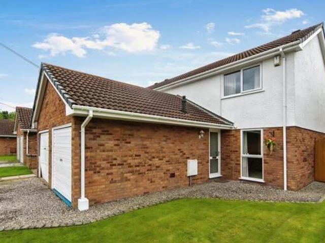 2 Bedroom Semi detached House For Sale In Chester, Cheshire
