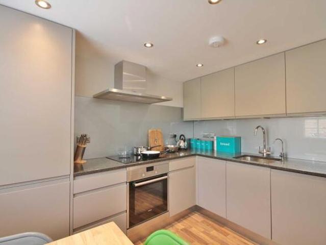 2 bedroom semi detached house for sale in Chester Street, Iffley Fields, OX4