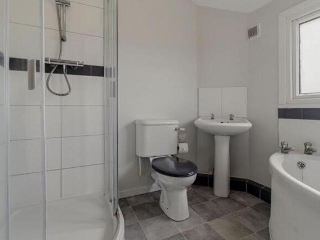 2 bedroom semi detached house for sale in Church Road, Worcester, WR3