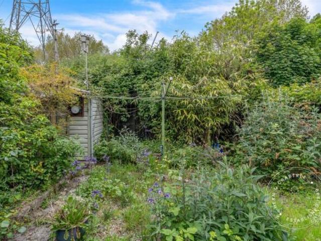 2 bedroom semi detached house for sale in Comfrey Close, St. Mellons, Cardiff, CF3