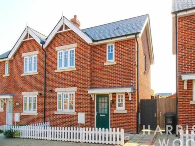2 Bedroom Semi detached House For Sale In Colchester, Essex