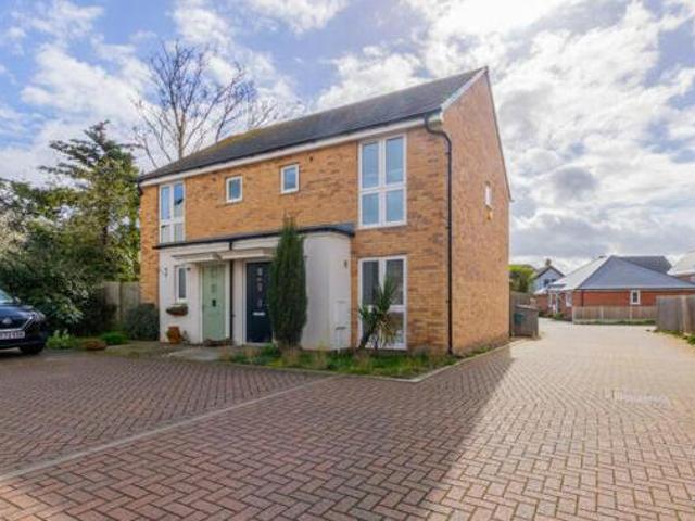 2 Bedroom Semi detached House For Sale In Colchester