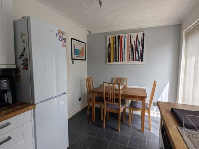 2 bedroom semi detached house for sale in Collingwood Close, Luton, Bedfordshire, LU4 9TW, LU4