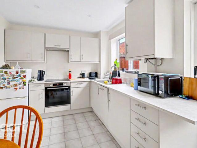 2 bedroom semi detached house for sale in Copeland Avenue, Leicester, LE3