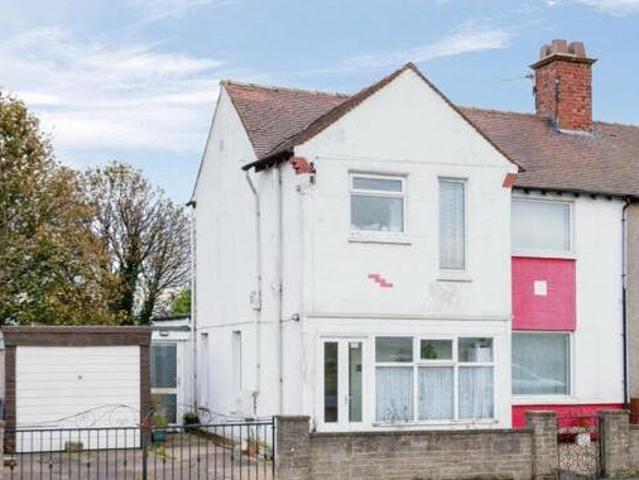 2 Bedroom Semi detached House For Sale In Cleckheaton, West Yorkshire
