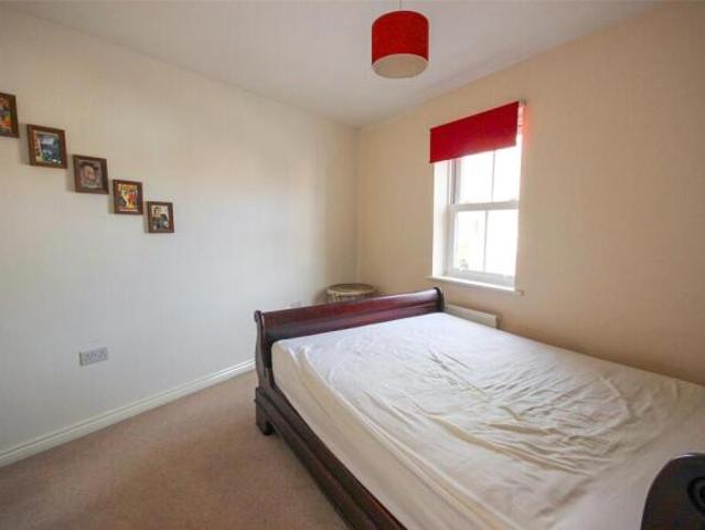 2 bedroom semi detached house for sale in Crowsley Road, Kempston, Bedford, Bedfordshire, MK42