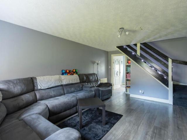 2 bedroom semi detached house for sale in Croftspar Grove, Glasgow, G32