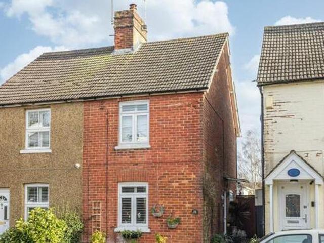 2 Bedroom Semi detached House For Sale In Crawley