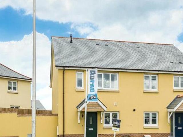2 Bedroom Semi detached House For Sale In Crediton Road, Okehampton