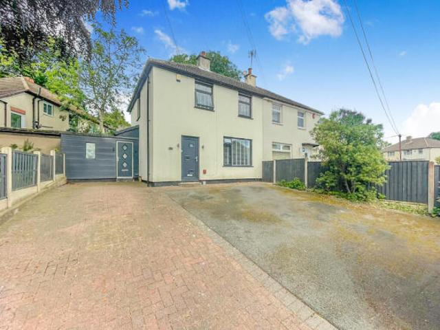 2 bedroom semi detached house for sale in Crescent Royd, Almondbury, Huddersfield, Kirklees, HD5