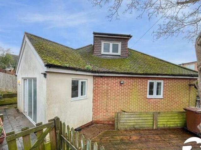 2 Bedroom Semi detached House For Sale In Davis Estate, Kent