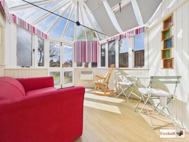 2 bedroom semi detached house for sale in Deben Road, Ipswich, IP1