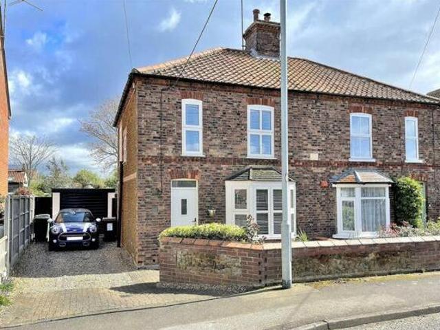 2 Bedroom Semi detached House For Sale In Dersingham