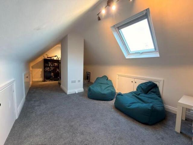 2 bedroom semi detached house for sale in Dib Lane, Leeds, LS8