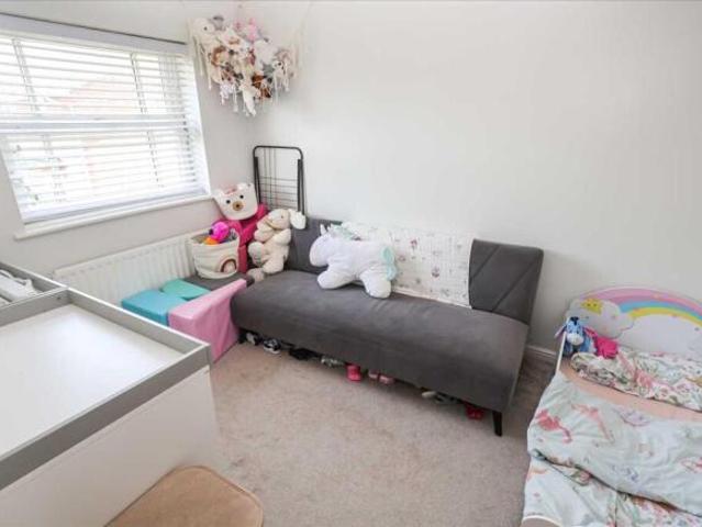 2 bedroom semi detached house for sale in Dupre Close, Cippenham, SL1