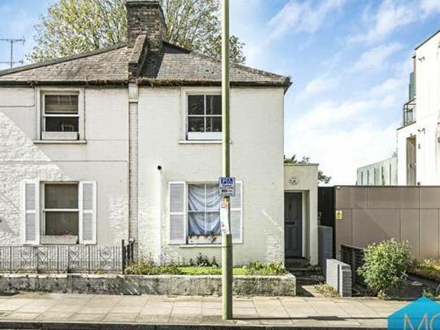 2 Bedroom Semi detached House For Sale In East Finchley