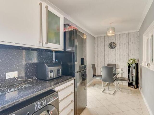 2 bedroom semi detached house for sale in East Glade Avenue, Sheffield, S12