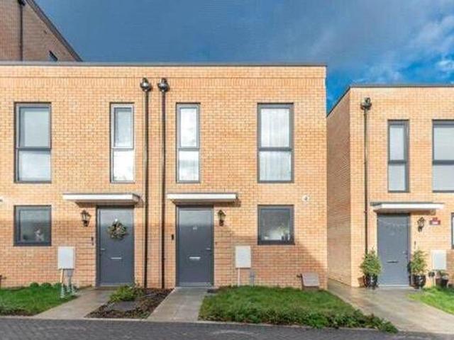 2 Bedroom Semi detached House For Sale In Edgware, Middlesex