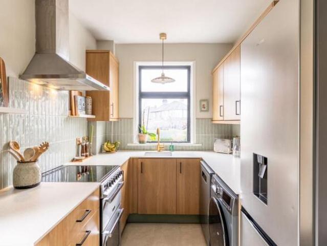 2 bedroom semi detached house for sale in Endfield Avenue, Kelvindale, G12