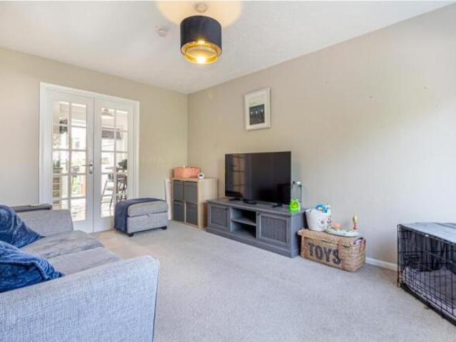 2 bedroom semi detached house for sale in Farundles Avenue, Lyppard Woodgreen, Worcester, WR4
