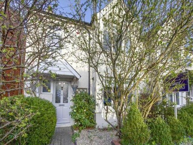 2 Bedroom Semi detached House For Sale In Farnham, Surrey