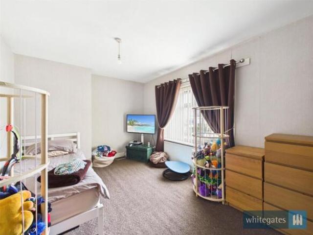 2 bedroom semi detached house for sale in Fenby Avenue, Bradford, West Yorkshire, BD4
