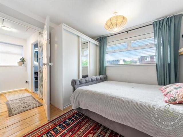 2 bedroom semi detached house for sale in Fishguard Close, Llanishen, Cardiff, CF14